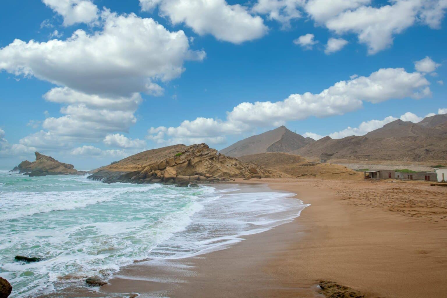 Discovering Pakistan’s Coastal Beauty – Pakistan Tours